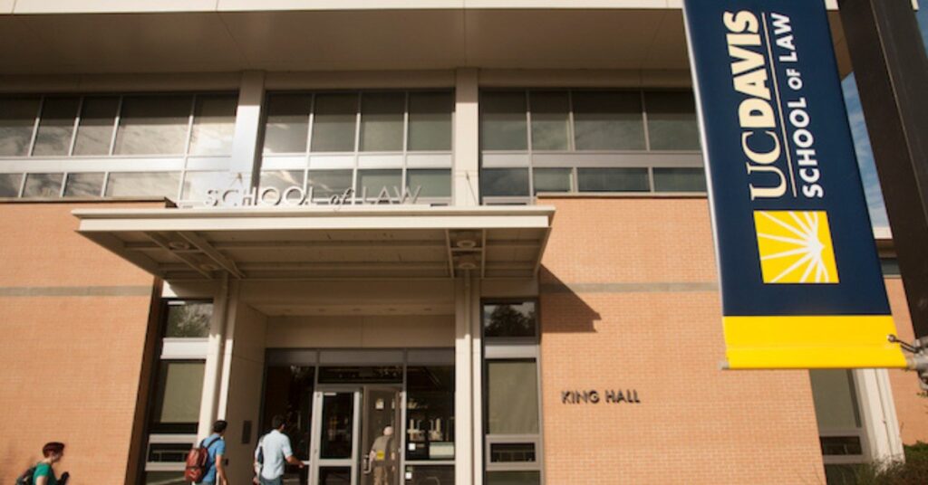 17 Best Law Schools For Immigration Law - Lexinter